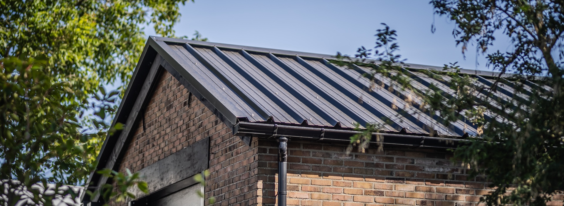 Sandwich dakpanelen - Valleipanel